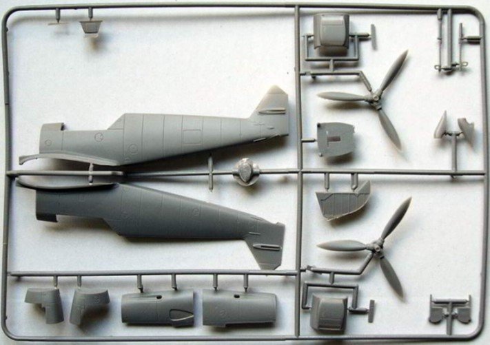 Модель ICM Немецкий истребитель Messerschmitt Bf-109 F4/R6 (ICM48107 ...
