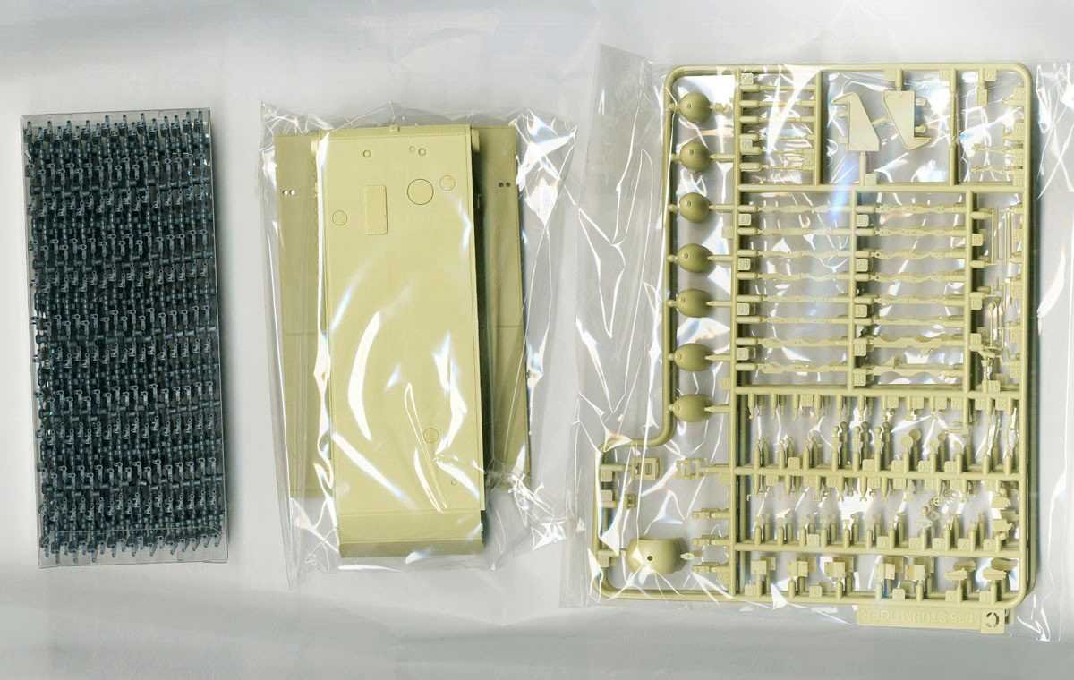 Модель Rye Field Model САУ Sturmtiger с полным интерьером (RFM-RM5012 ...